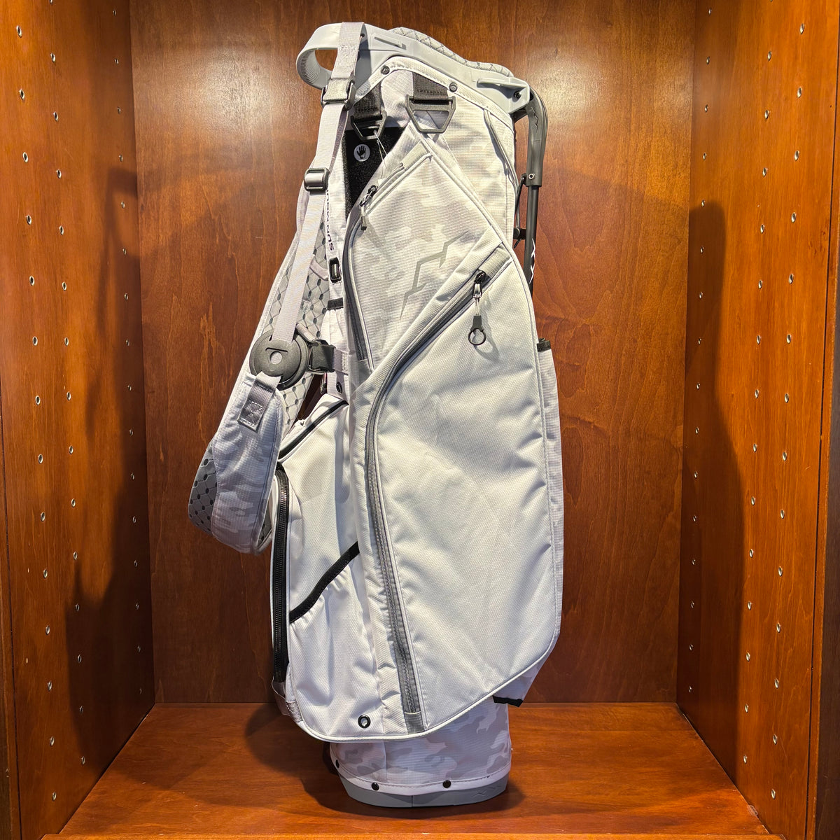 Sun Mountain Eclipse 3.5 Stand Bag – The Shop at American Dunes Golf Club